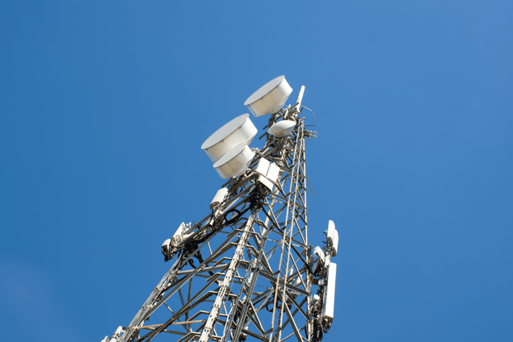 TIM partners with IHS to build up to 3,000 towers